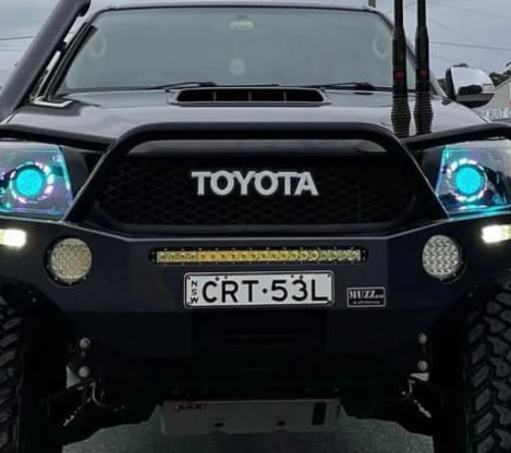 Toyota Hilux N70 BI-LED Projector Head Lights - Angry Eye – DSR AUTOMOTIVE